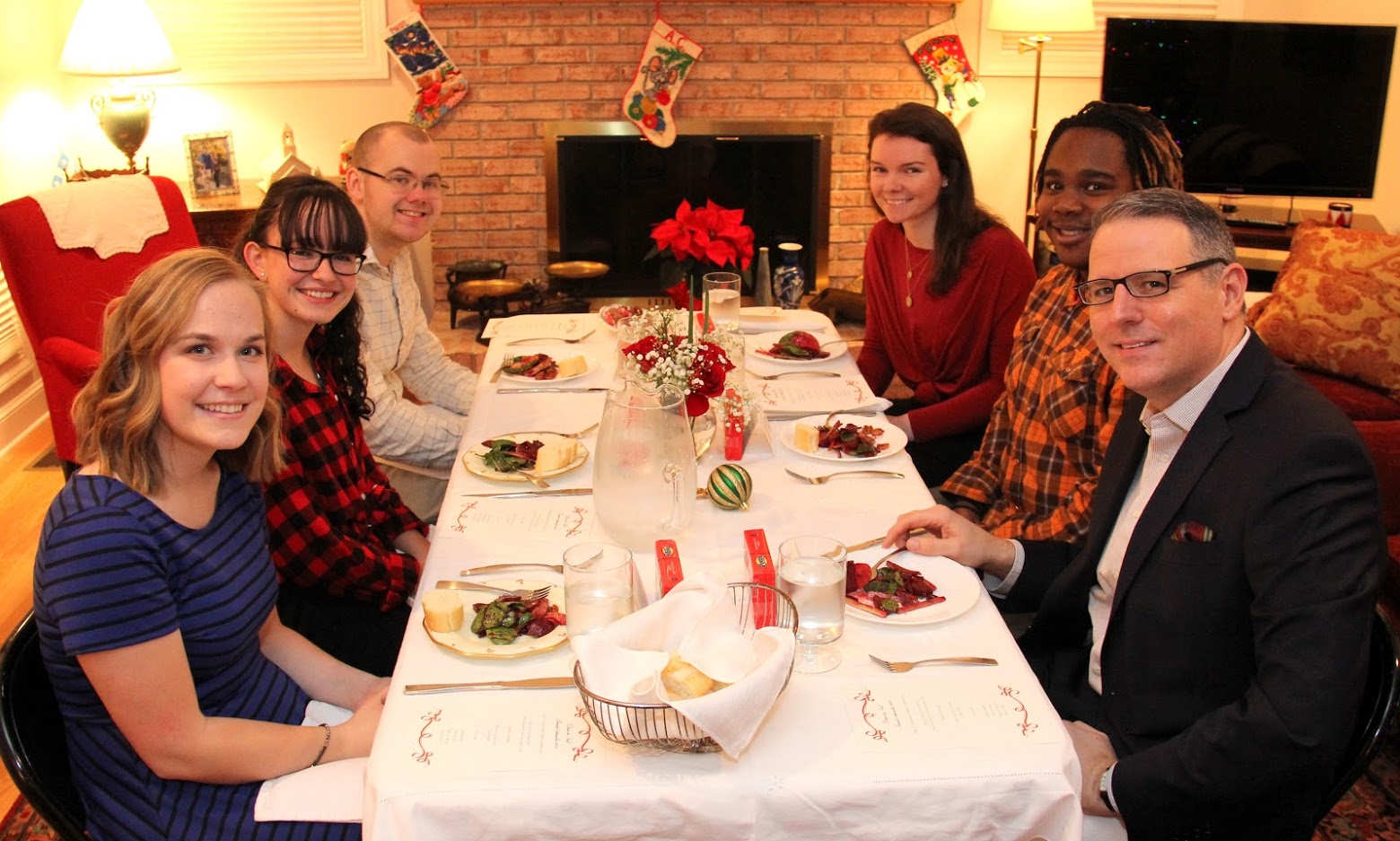 Phi Alpha Theta Marks End of Semester with Christmas Dinner | News ...