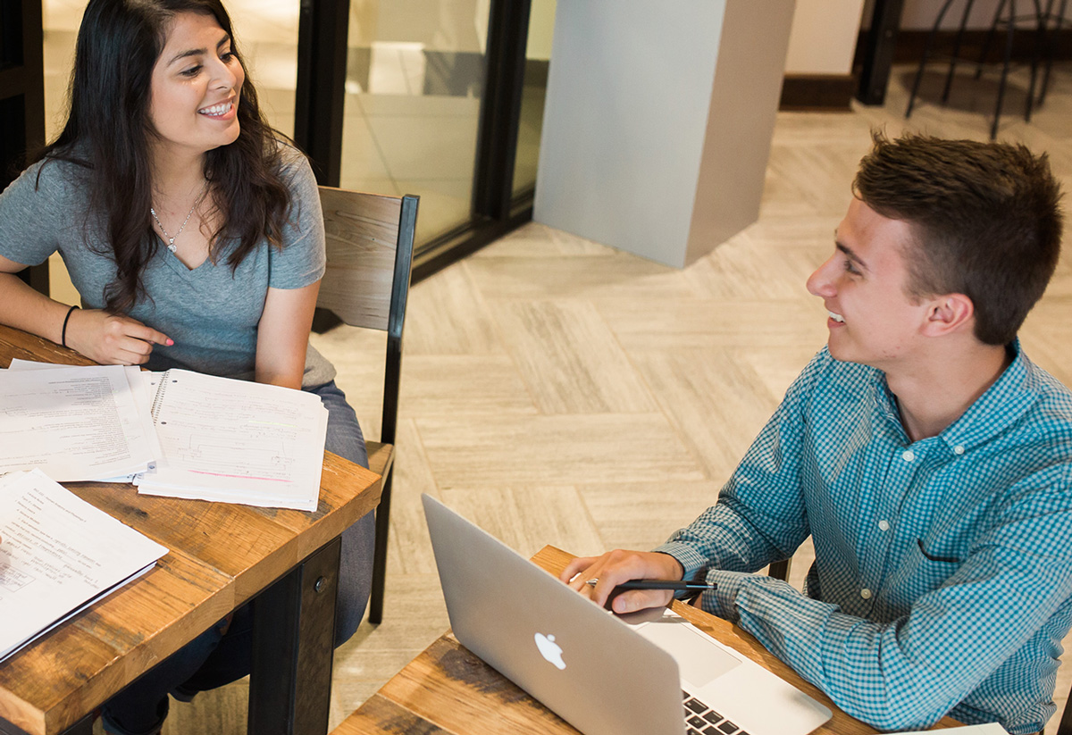 Library in the Logos | Union University, a Christian College in Tennessee